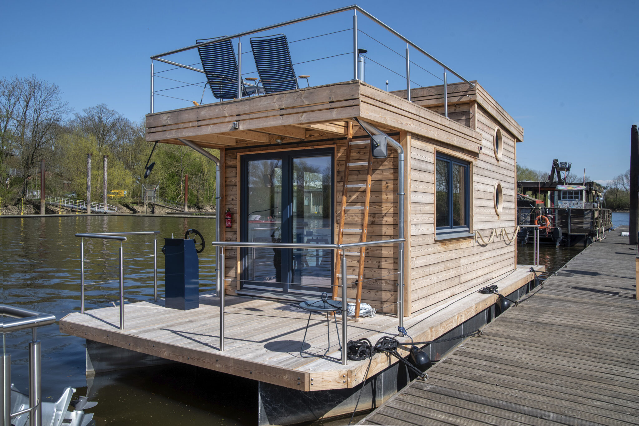 Hausboot UNDINE – Hausboot Hafen Hamburg – Hausboot Vermietung